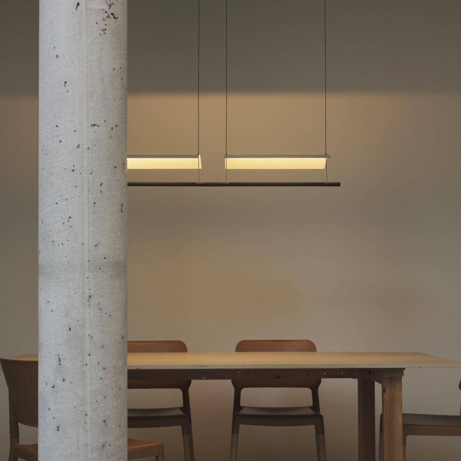 Lámina 45 Lamp | en linea barcelona